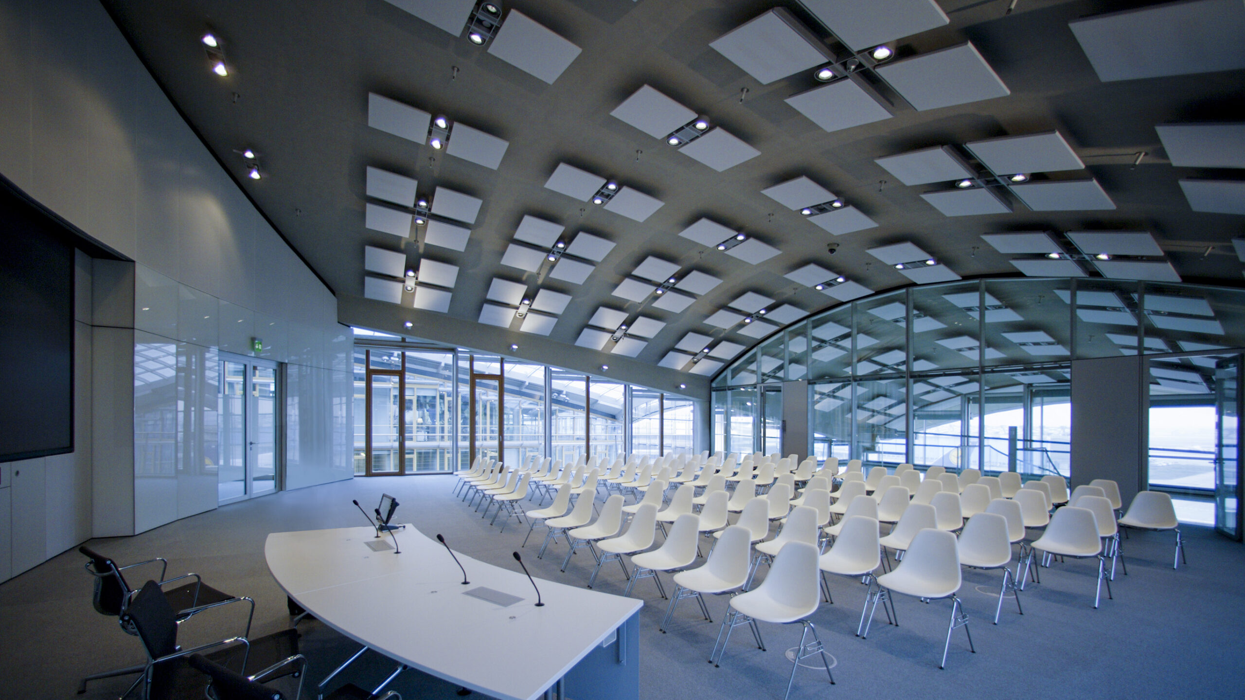 Lufthansa Aviation Center, Frankfurt am Main | DAY & LIGHT LICHTPLANUNG